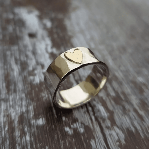 Valentine Ring – 9ct Gold Heart – Silverpickle