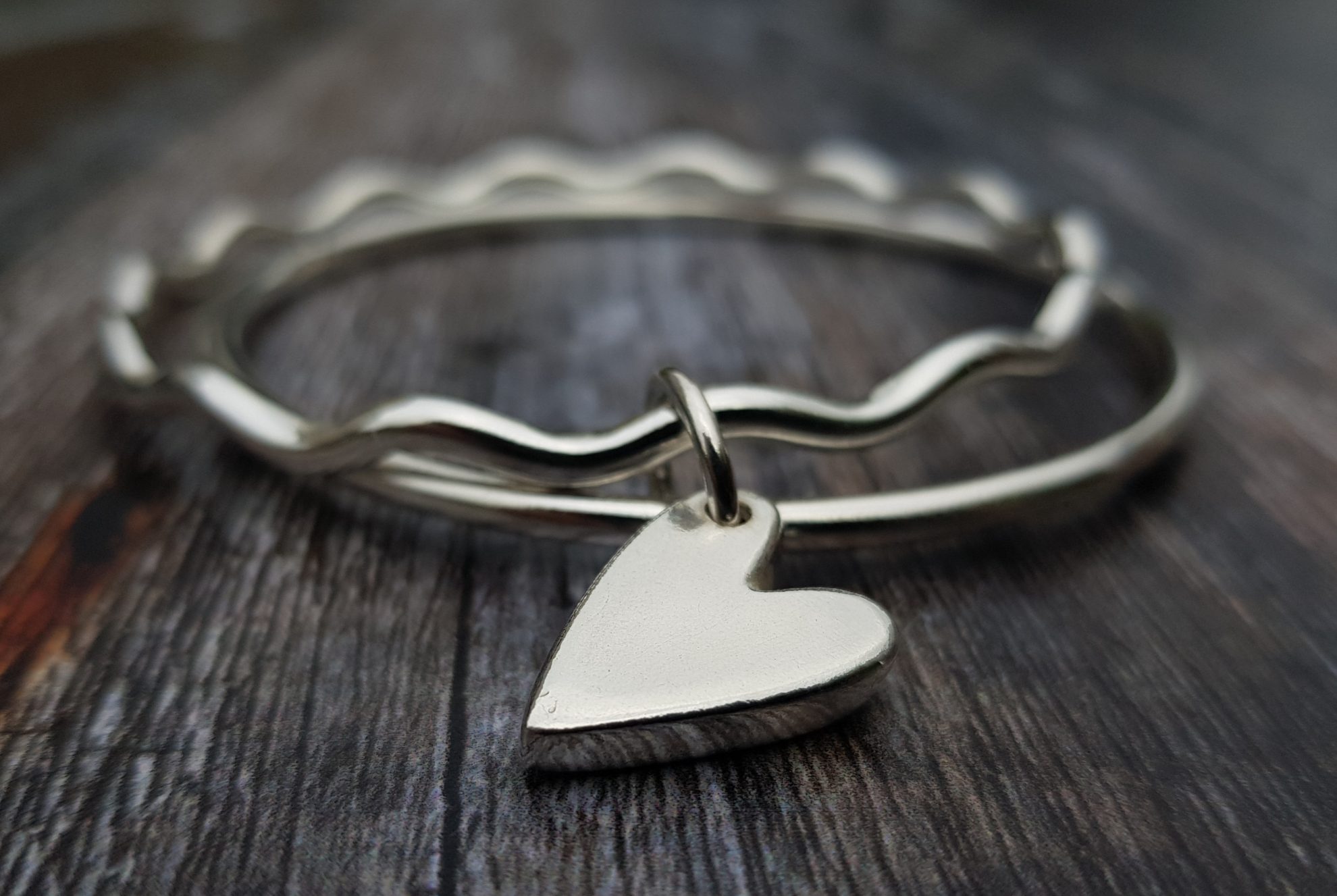 Double Squiggle Bangle with Chunky Heart Charm – Silverpickle