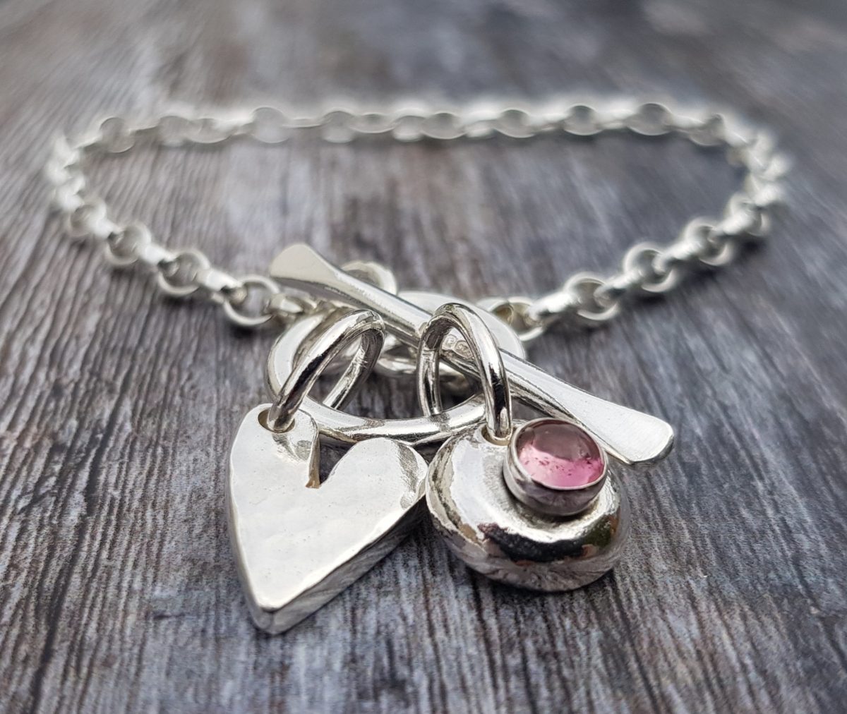 Heart and Gemstone Pebble Charm Bracelet – Silverpickle