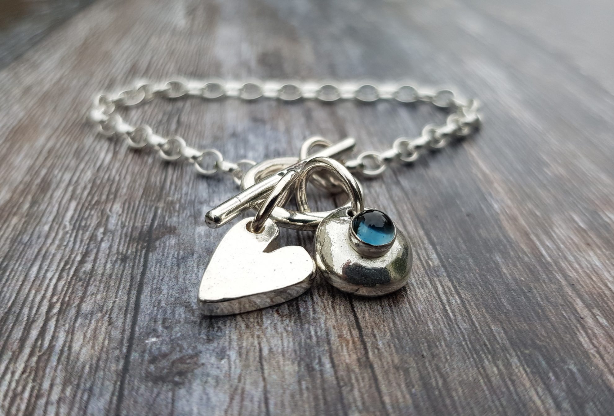 Heart and Gemstone Pebble Charm Bracelet – Silverpickle